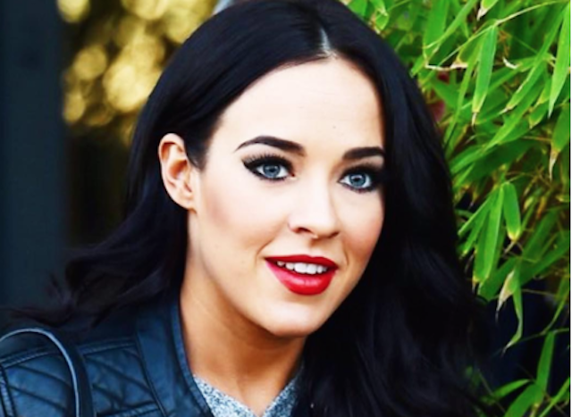 Fans are FURIOUS with Stephanie Davis today - VIP Magazine