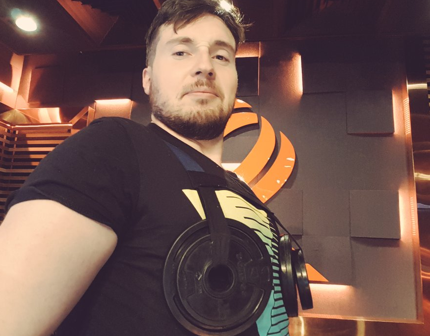 2fm DJ undergoes shocking transformation to look like a woman - VIP ...