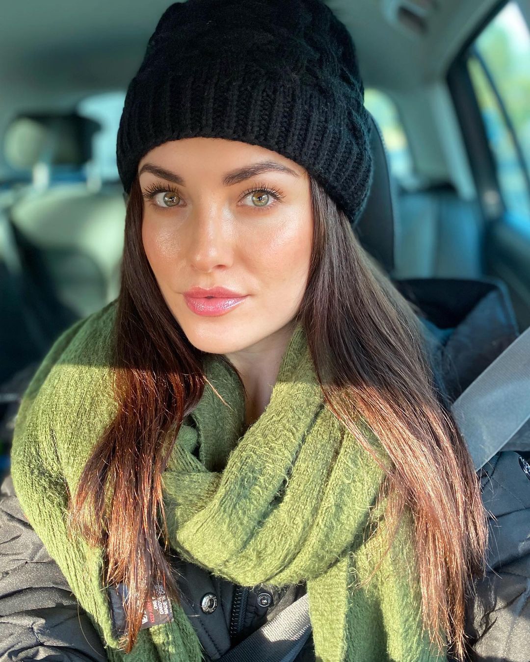 Holly Carpenter opens up about her photos being stolen by a catfish for ...