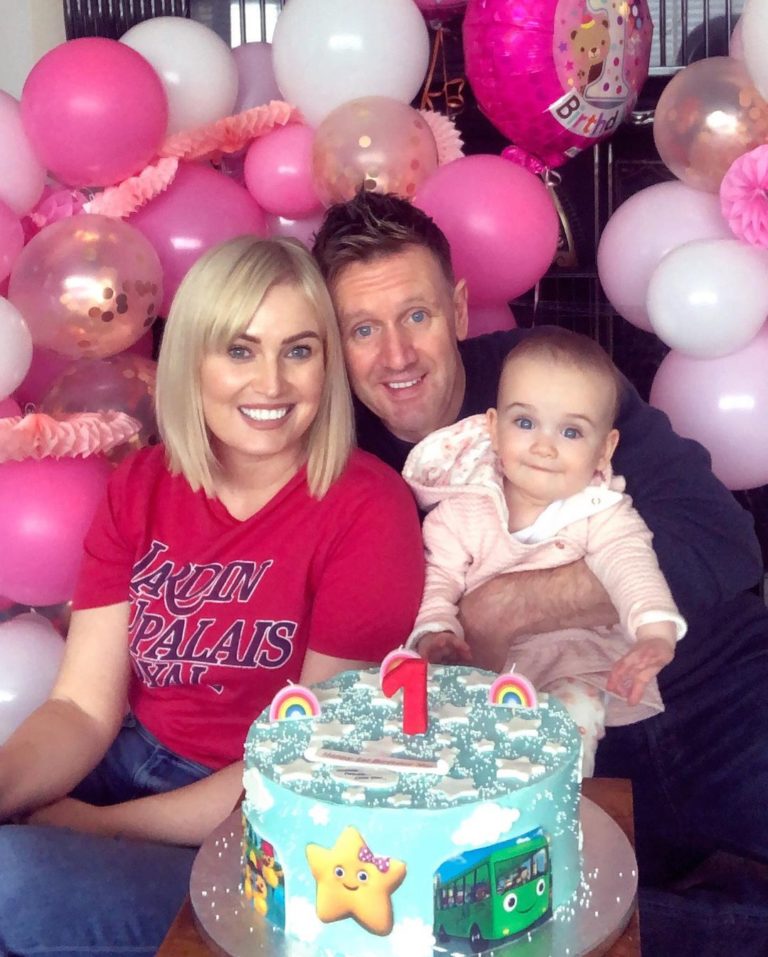 Mike Denver revealed how he and his wife Elizabeth first met - VIP Magazine