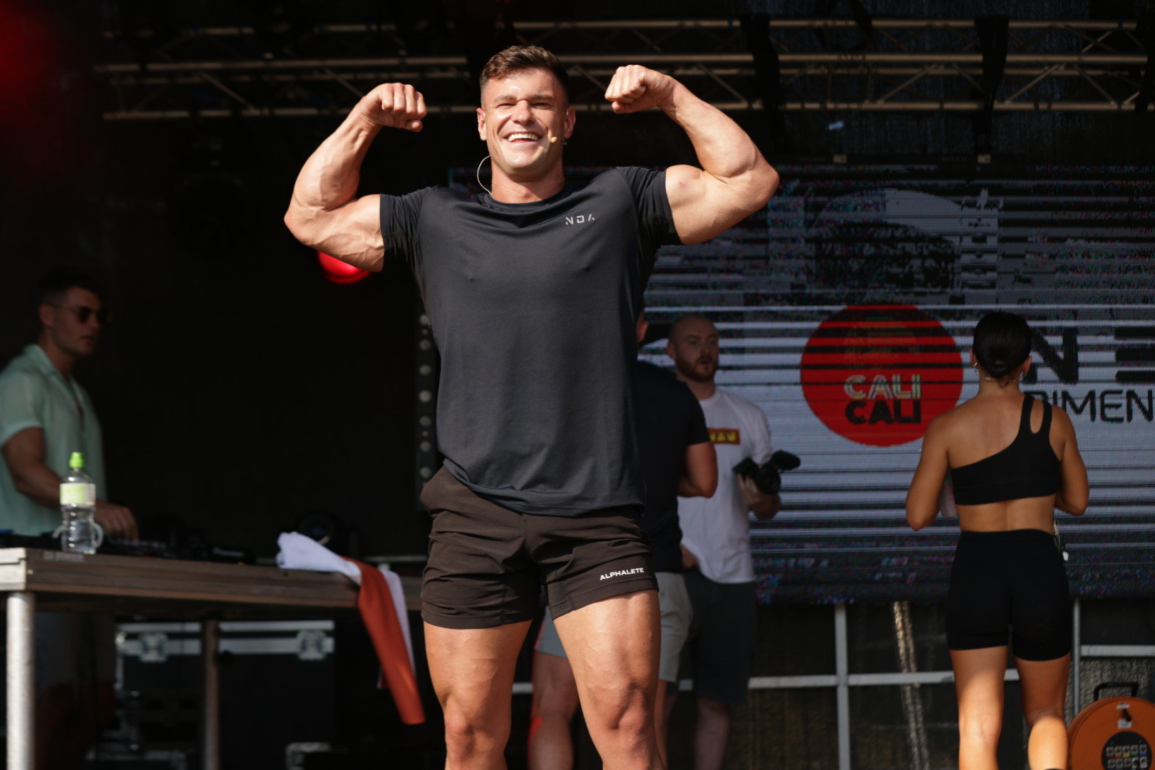 Rob Lipsett 2 Move at the Manor - VIP Magazine