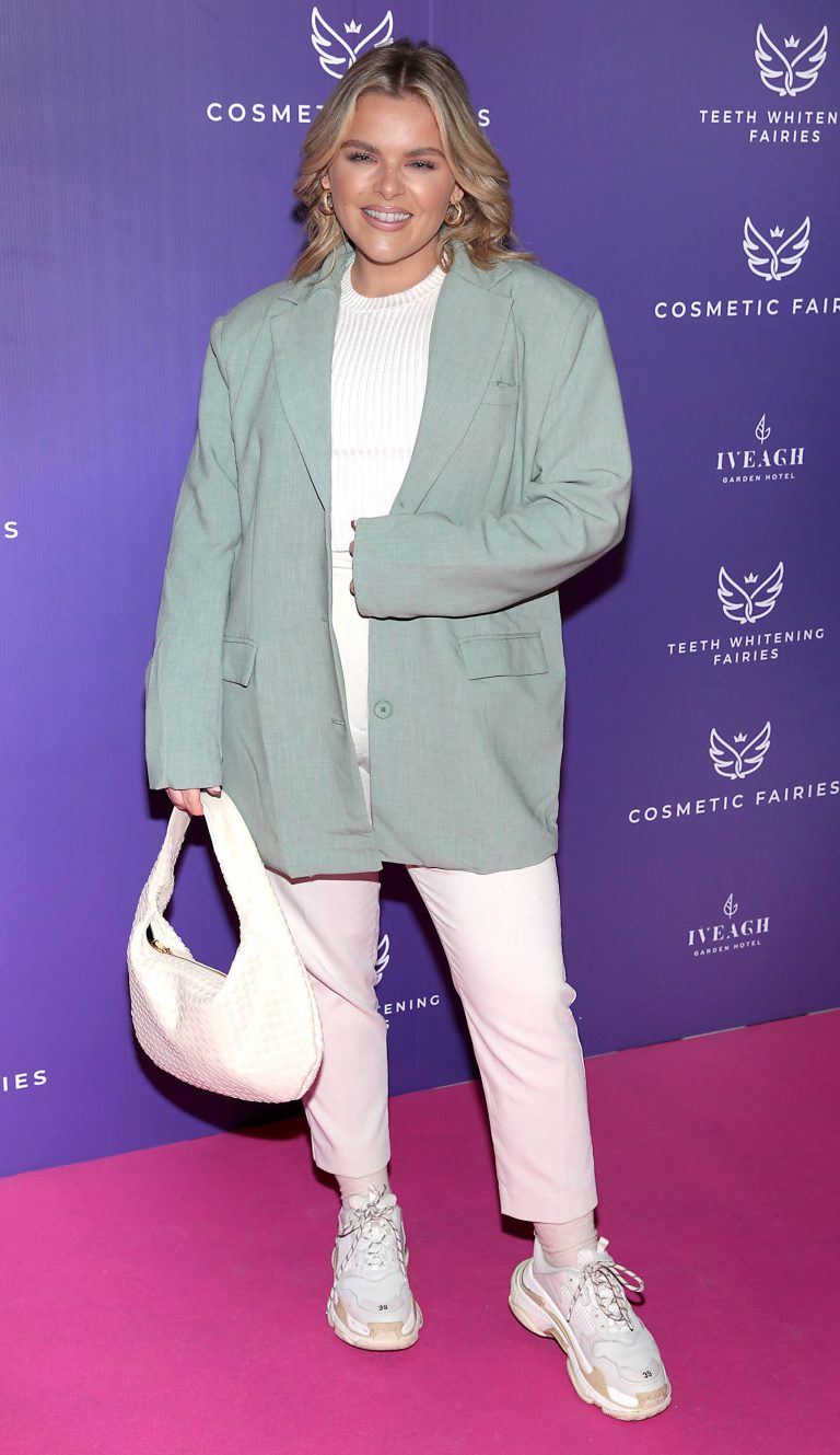 A host of famous faces step out in style for TeethWhitening and ...