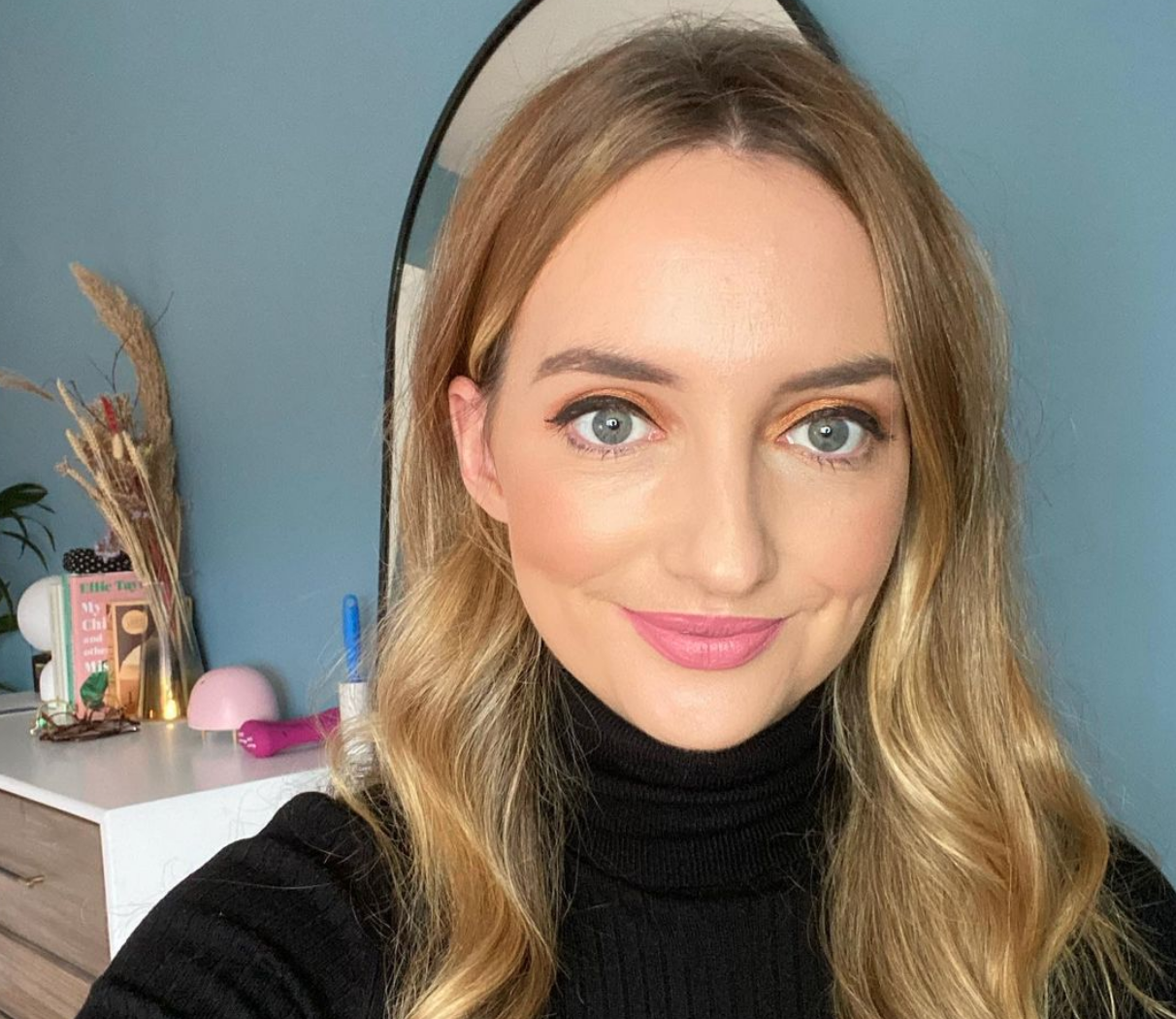 Caroline Foran gives followers an update on motherhood after a year-and-a-half - VIP Magazine