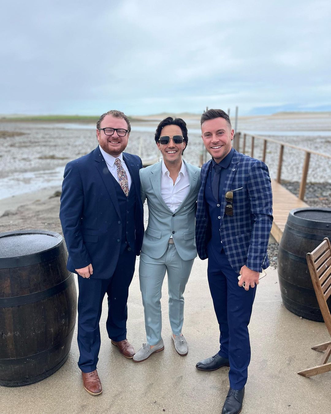 Nathan Carter attends ex Lisa McHugh's wedding with brother Jake - VIP ...