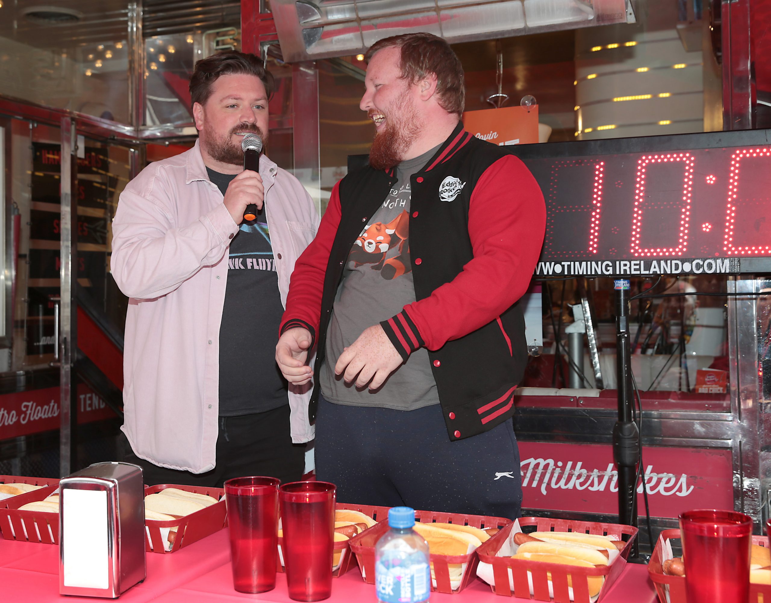 Eddie Rockets Hot Dog eating competiton 41 - VIP Magazine