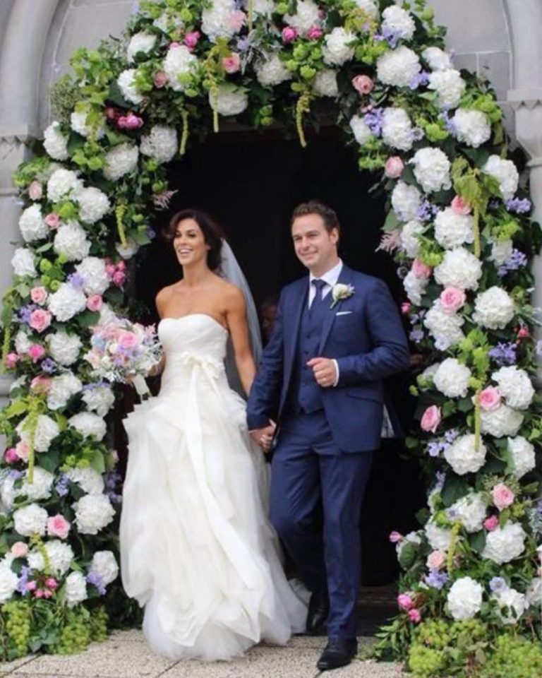 Glenda Gilson celebrates eight years of marriage with husband Rob - VIP ...