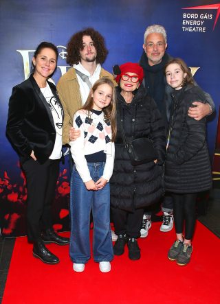 Marty Whelan all smiles as he walks red carpet with entire family
