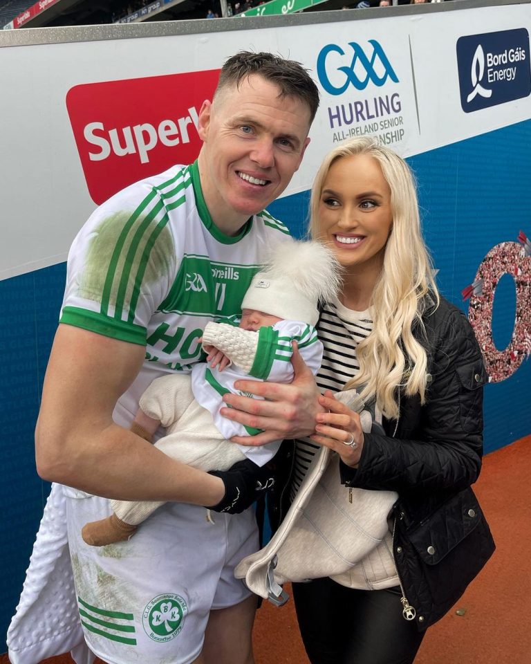 Niamh De Brún shares gorgeous family picture