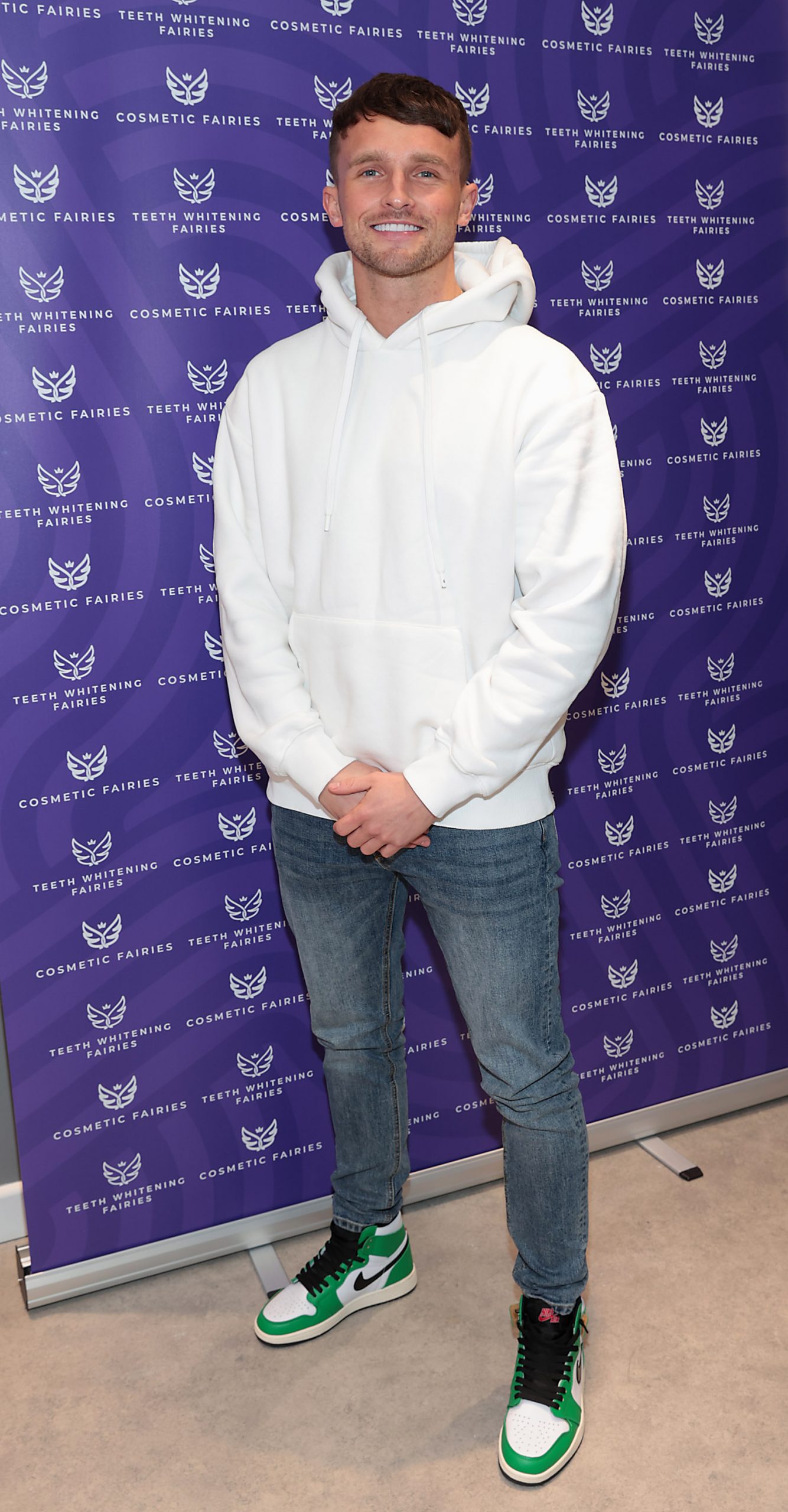 Well known faces step out to celebrate Teeth Whitening and Cosmetic ...