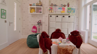 Shock as Home of the Year's Amanda gives home perfect score