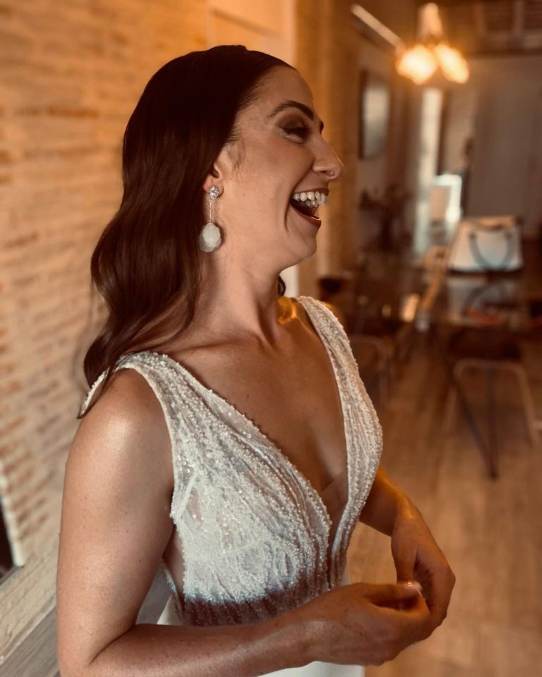 FM104's Tara Murray ties the knot in stunning Spanish destination wedding - VIP Magazine