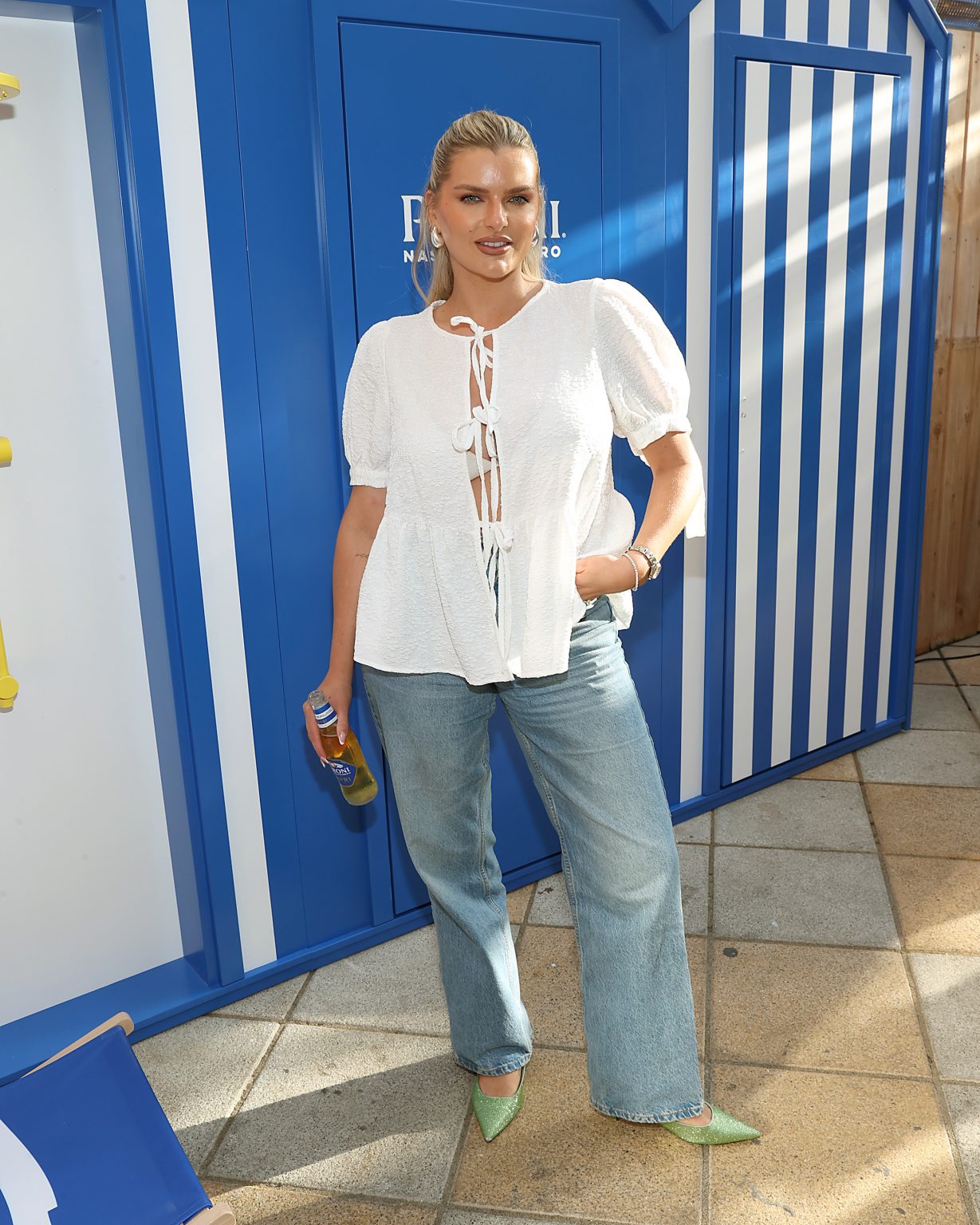 Well-known faces kick off summer season with Peroni