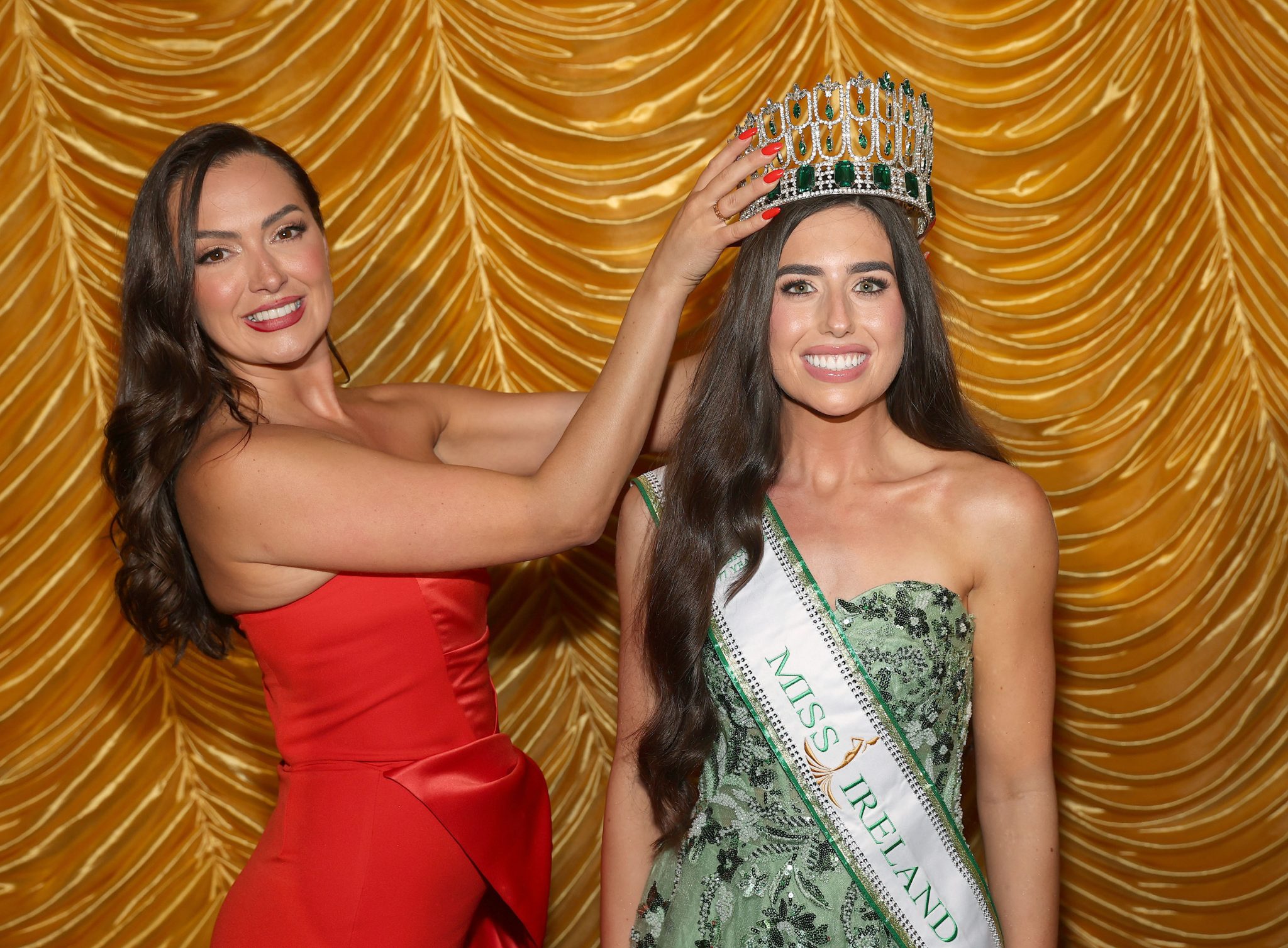 Caoimhe Kenny, daughter of Stephen Kenny, crowned Miss Ireland 2025