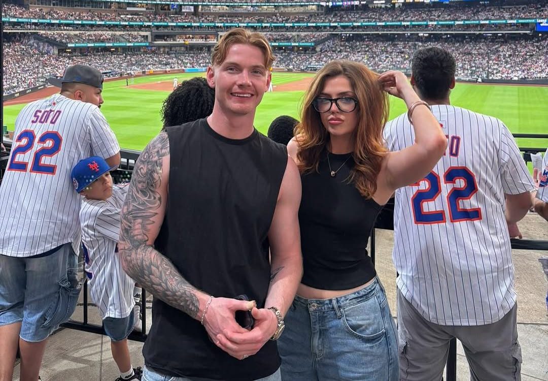 Jack Keating reunites with sister Missy in New York - Forbes Canada